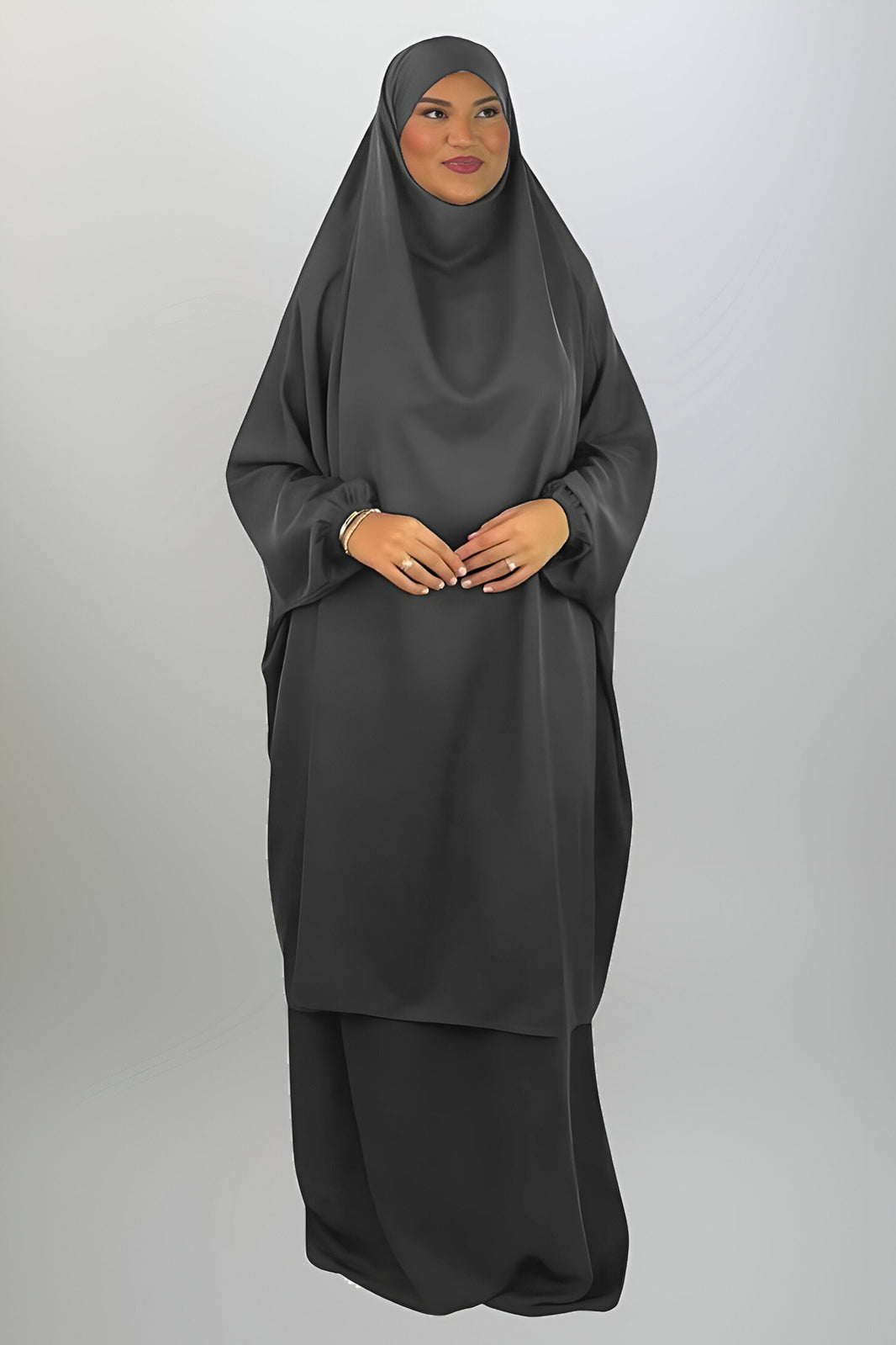 Farah Collections: Modest Clothing for the UK, EU & Beyond